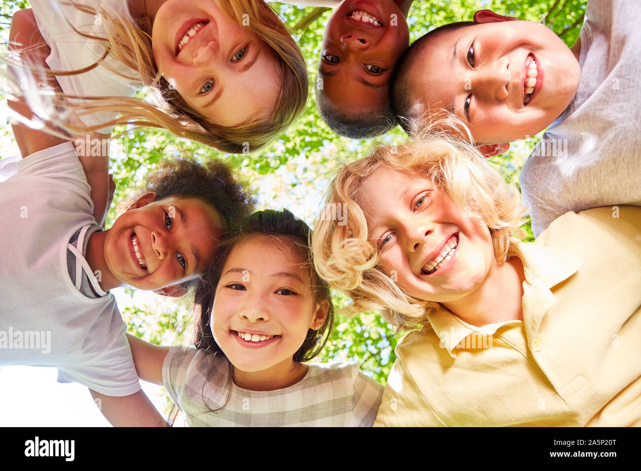 Multicultural kids hi-res stock photography and images - Alamy