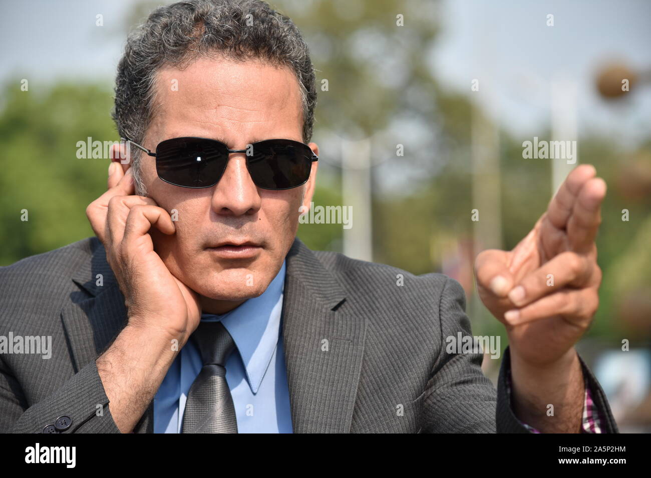 Fbi Security Guard Pointing Wearing Suit Stock Photo - Alamy