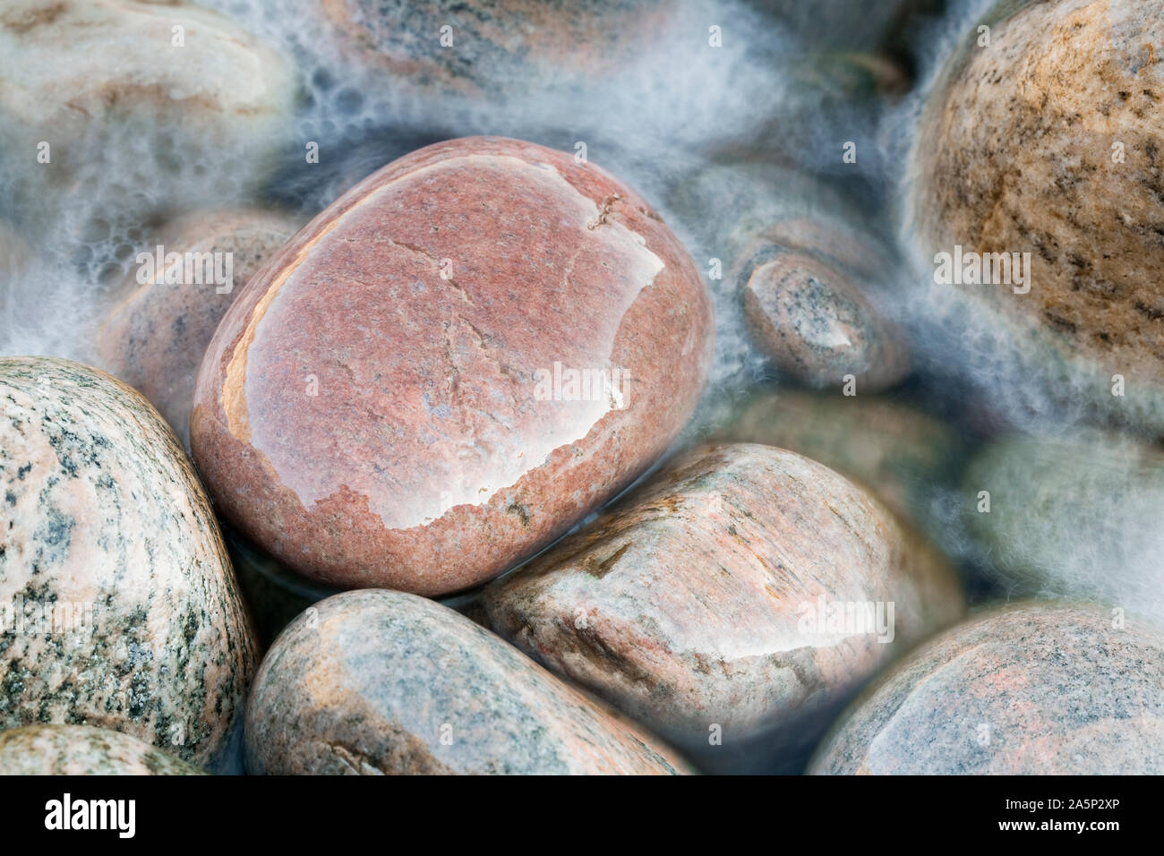 Wet stone sharpening hi-res stock photography and images - Alamy