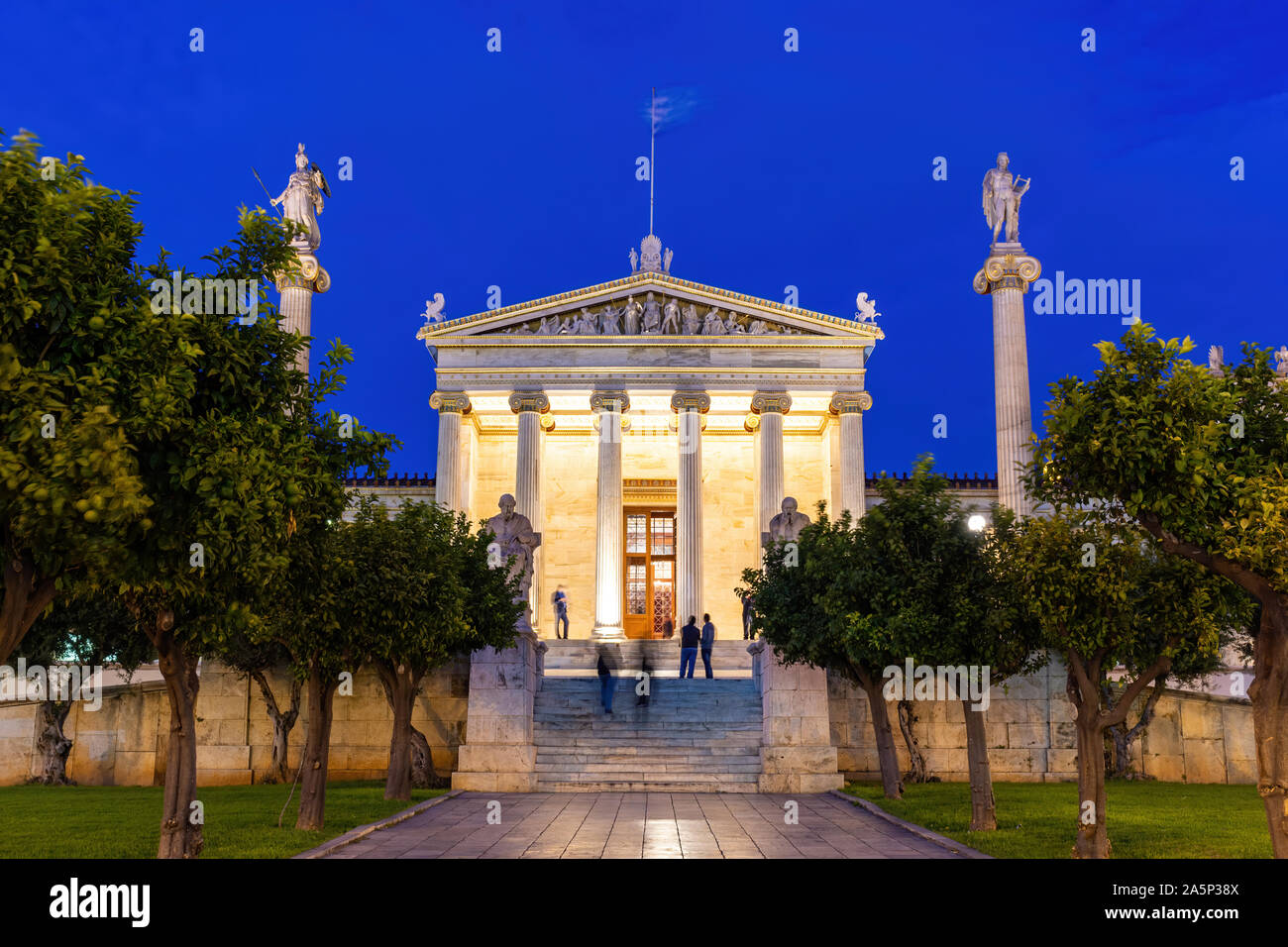 Neoclassical architecture doric column city hi-res stock photography ...