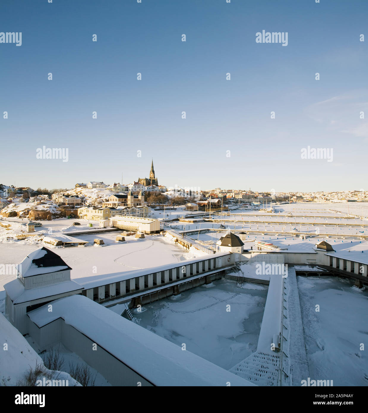 City at sea Stock Photo - Alamy