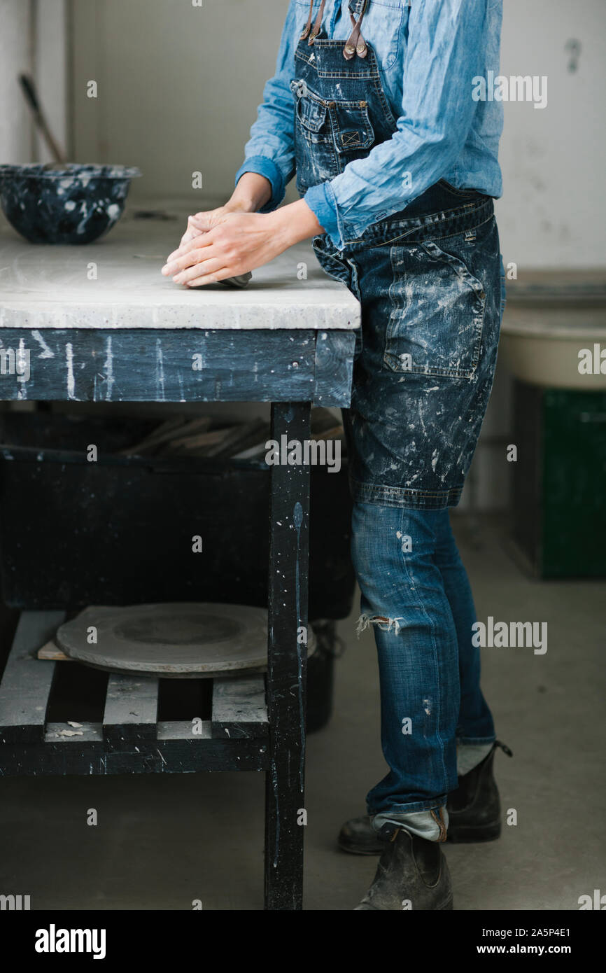 Potter at work Stock Photo - Alamy