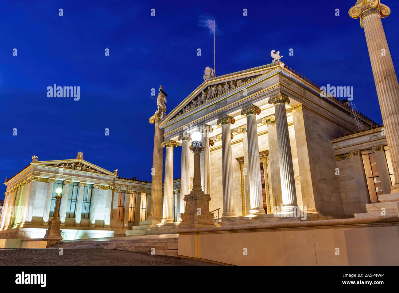 Neoclassical architecture doric column city hi-res stock photography ...