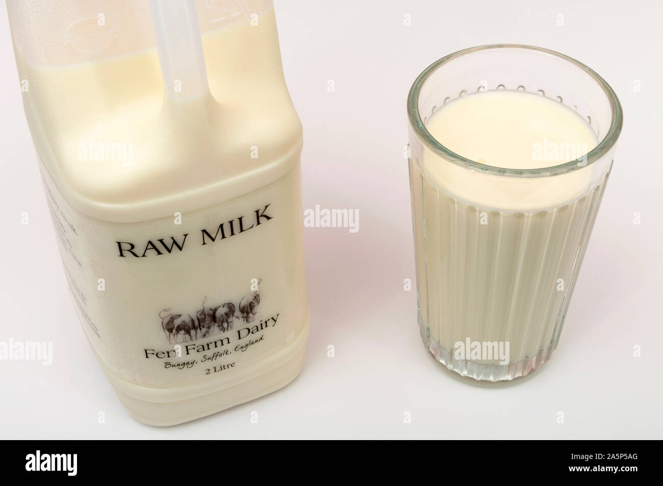 Raw milk from Fen Farm Dairy Bungay Suffolk Stock Photo - Alamy