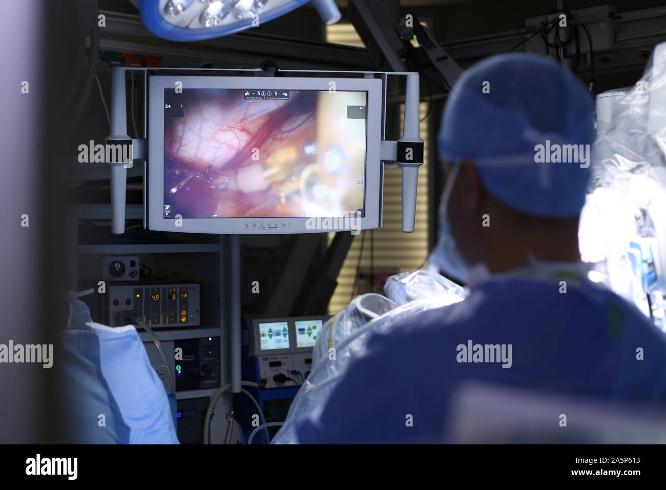 Robotic surgery hi-res stock photography and images - Alamy