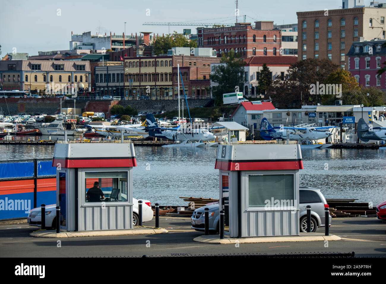 Border crossing customs inspection border hi-res stock photography and ...