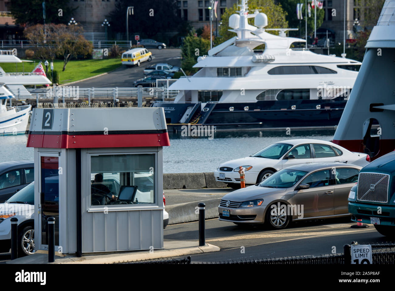 Border crossing customs inspection border hi-res stock photography and ...