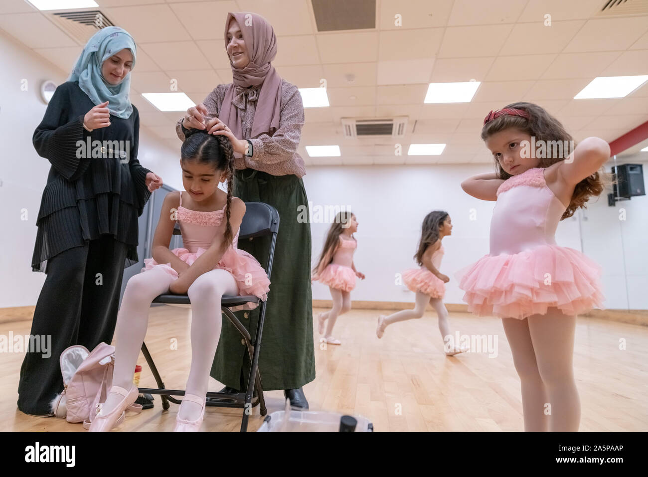 London, UK. 22nd Oct, 2019. World Ballet Day: Muslim Ballet School ...