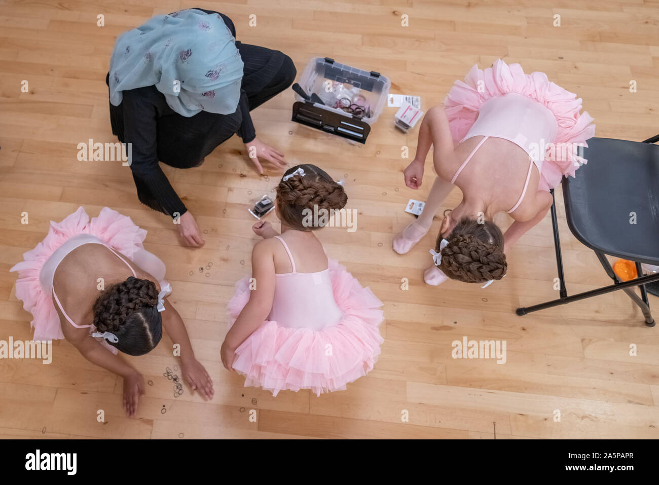 London, UK. 22nd Oct, 2019. World Ballet Day: Muslim Ballet School ...