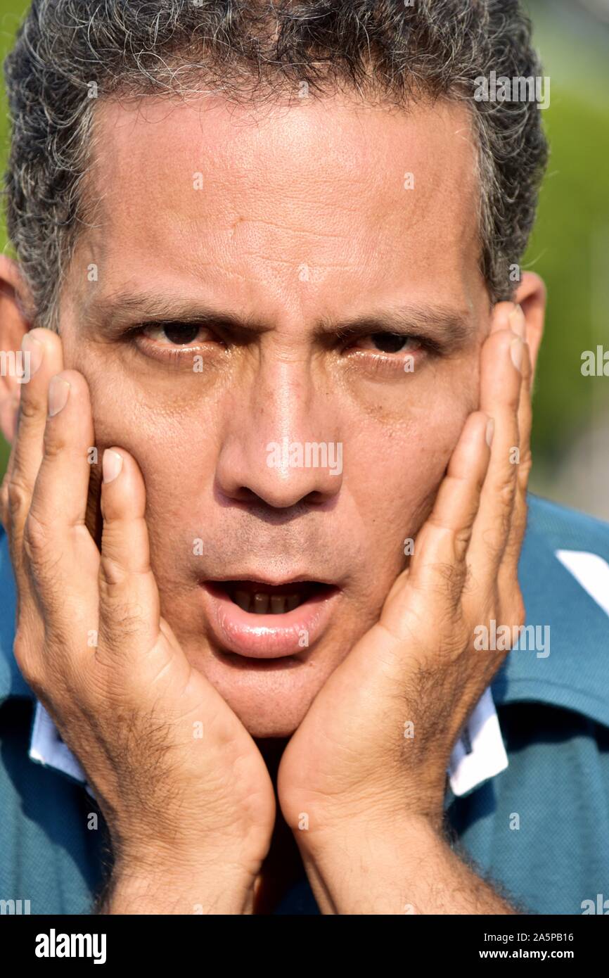 Man looks surprised hi-res stock photography and images - Alamy