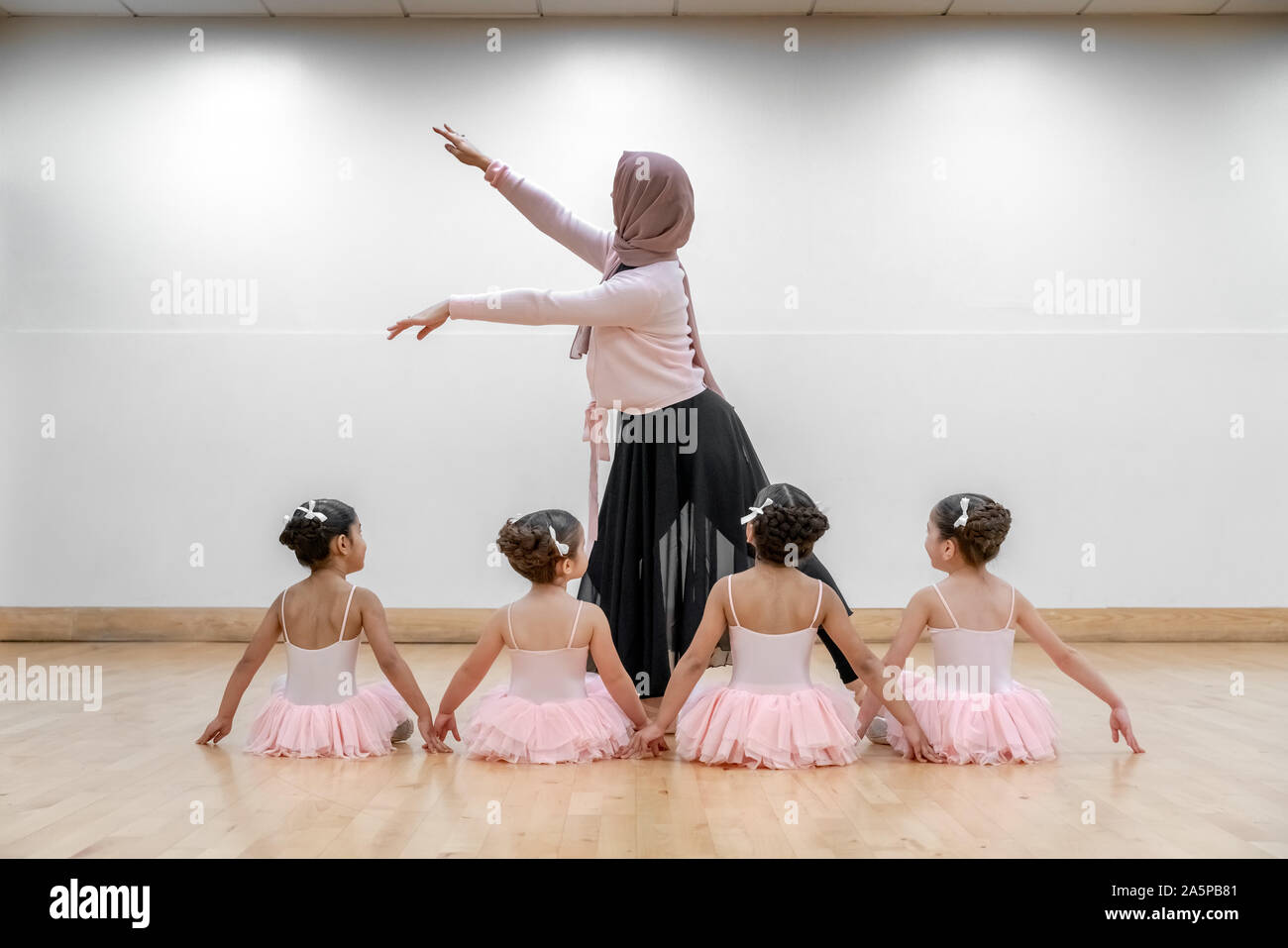 London, UK. 22nd Oct, 2019. World Ballet Day: Muslim Ballet School ...