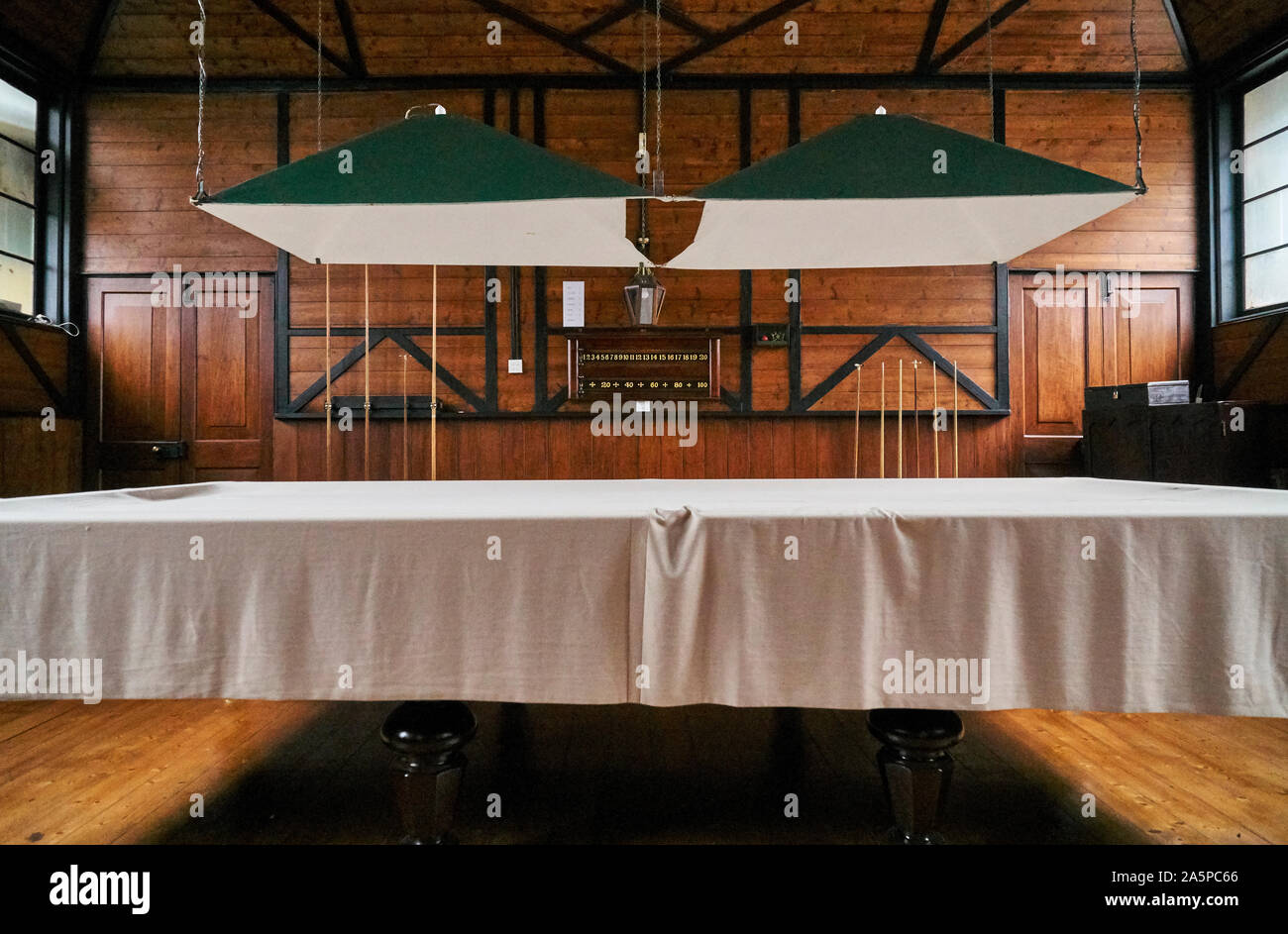 British colonial club hi-res stock photography and images - Alamy