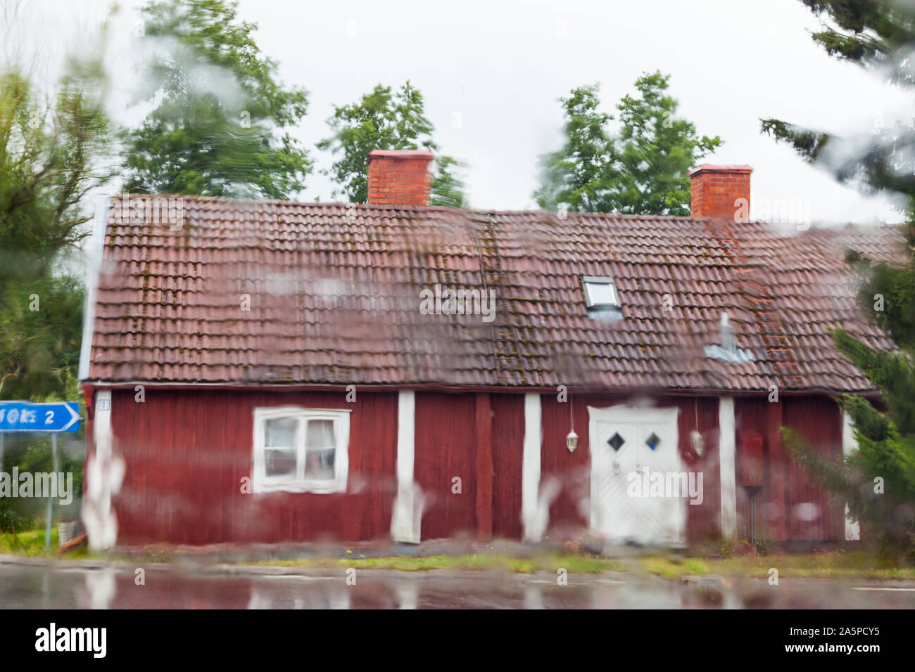Rainy house window horizontal hi-res stock photography and images - Alamy