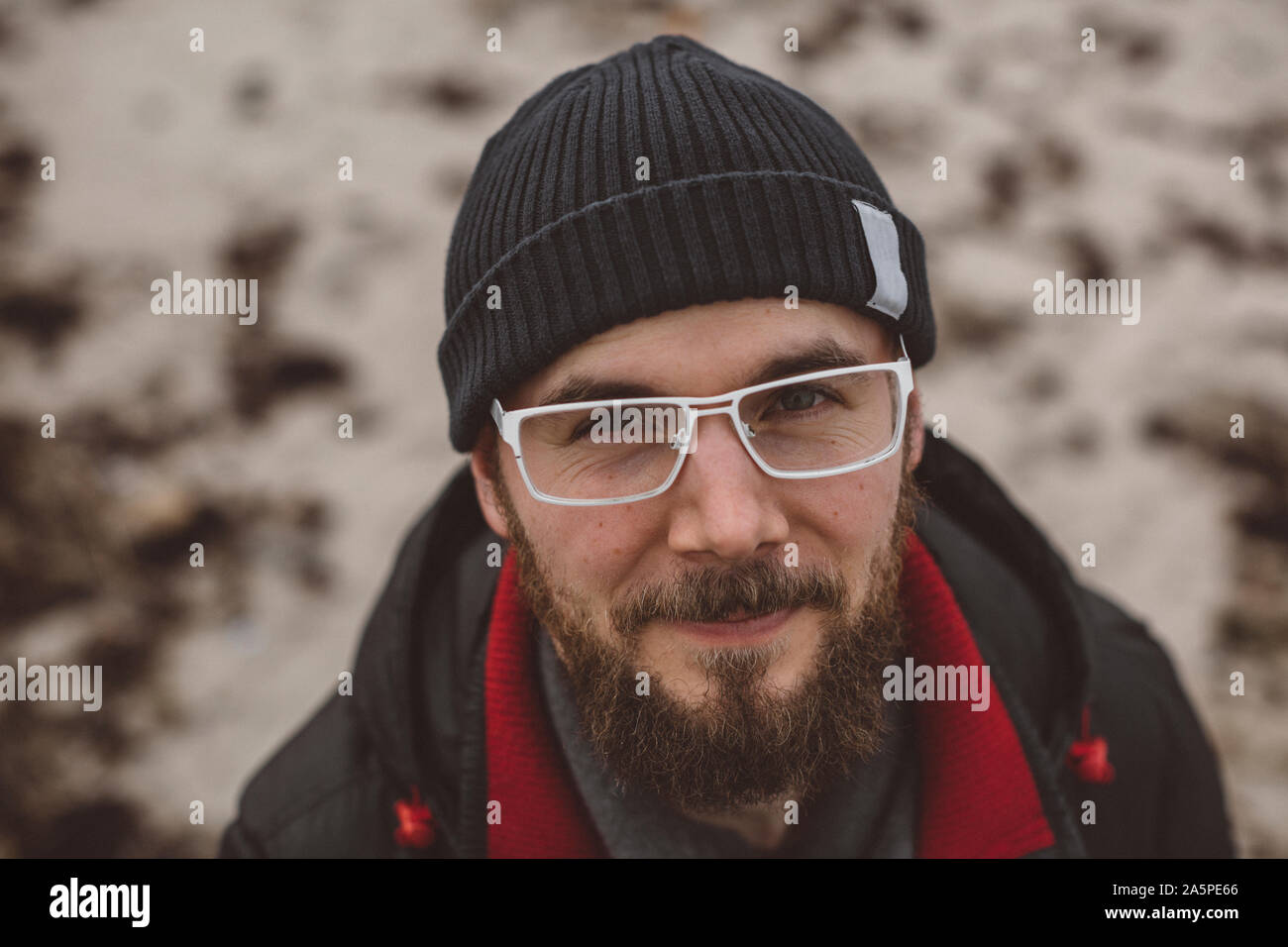 Bearded man wearing glasses hi-res stock photography and images - Alamy