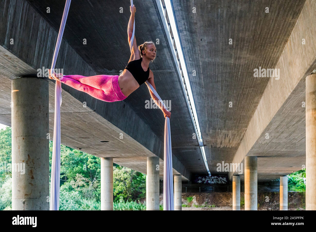 Circus performer ribbon hi-res stock photography and images - Alamy