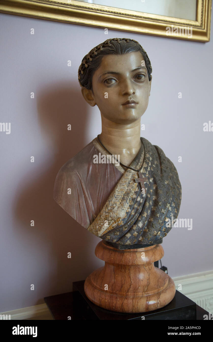 Statue of Princess Gouramma of Coorg by Baron Carlo Marochetti, marble ...