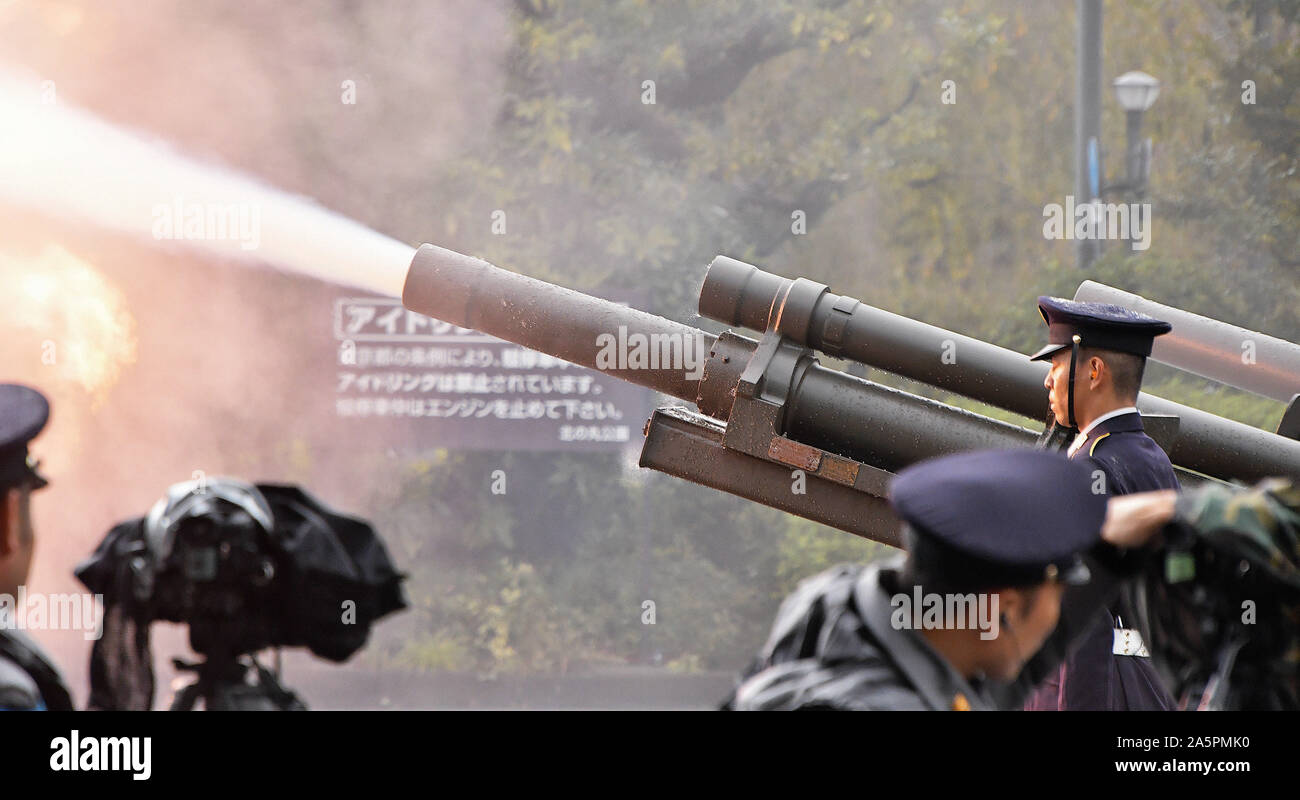 Tokyo, Japan. 22nd Oct, 2019. Members of Japan Ground Self-Defense ...