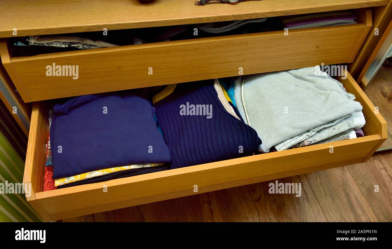 Drawer clothes hi-res stock photography and images - Alamy
