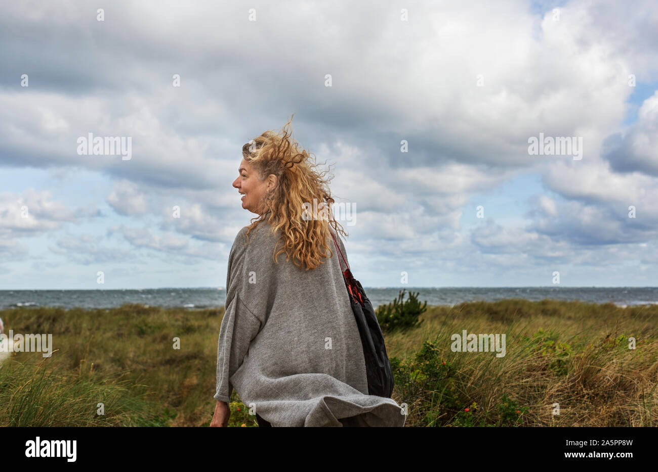 People smiling storm hi-res stock photography and images - Alamy
