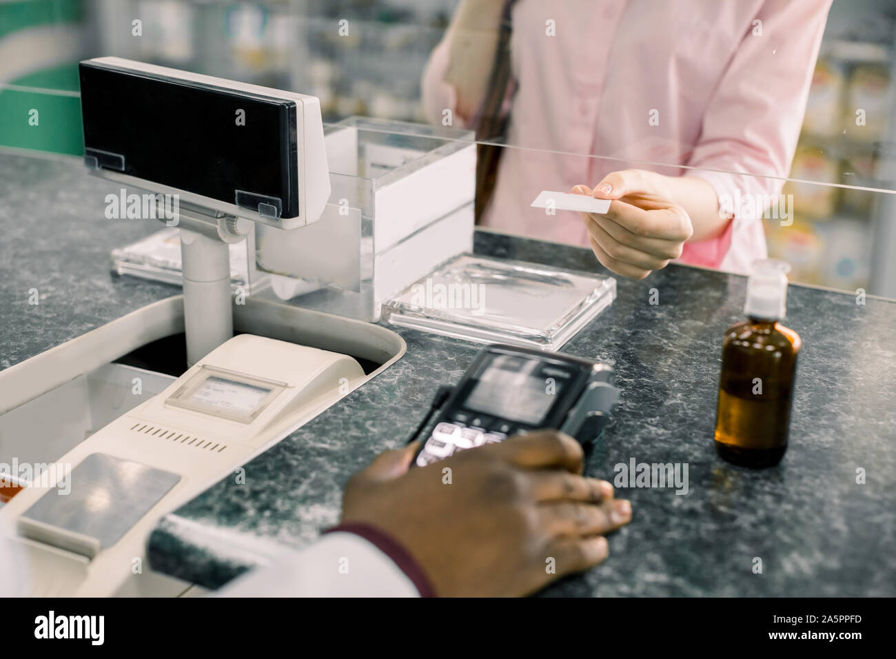 Medication dispensing machine hi-res stock photography and images - Alamy
