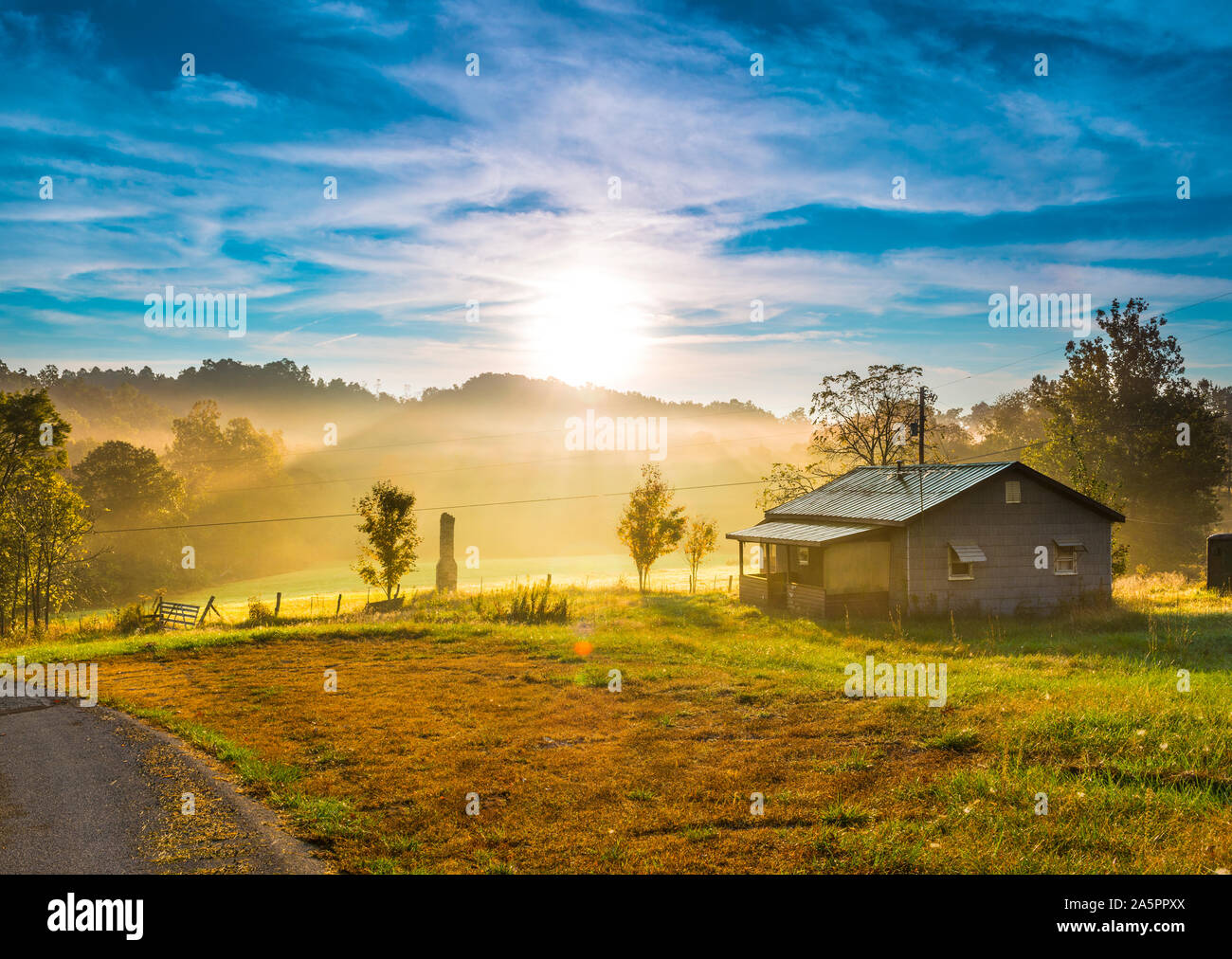 Kentucky farmland hi-res stock photography and images - Alamy