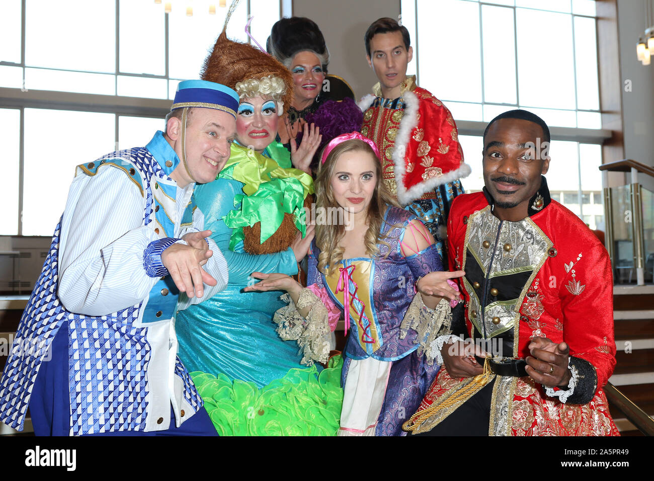 Jason marc williams as one of the ugly sisters hi-res stock photography ...