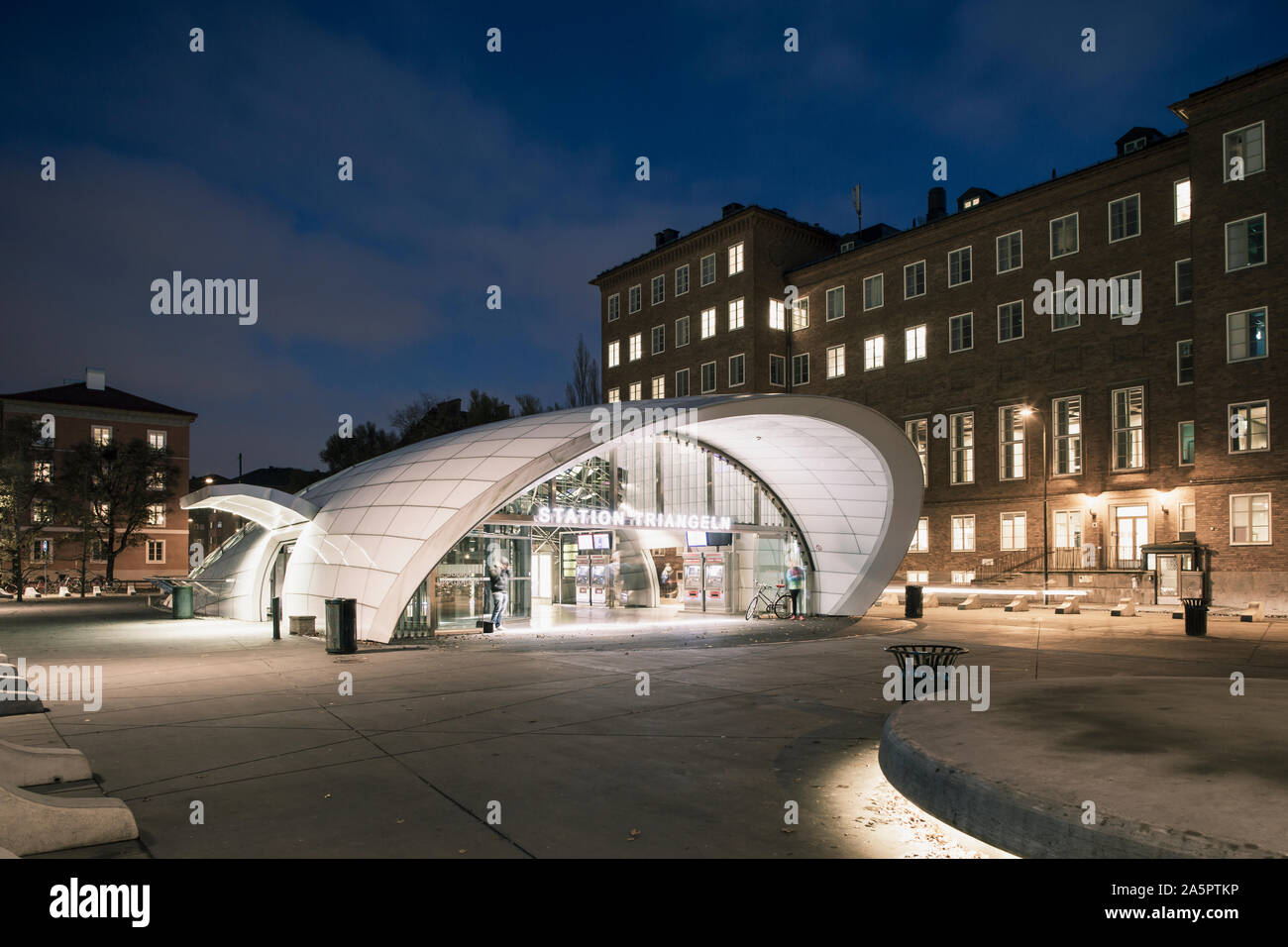 Train station malmo hi-res stock photography and images - Alamy