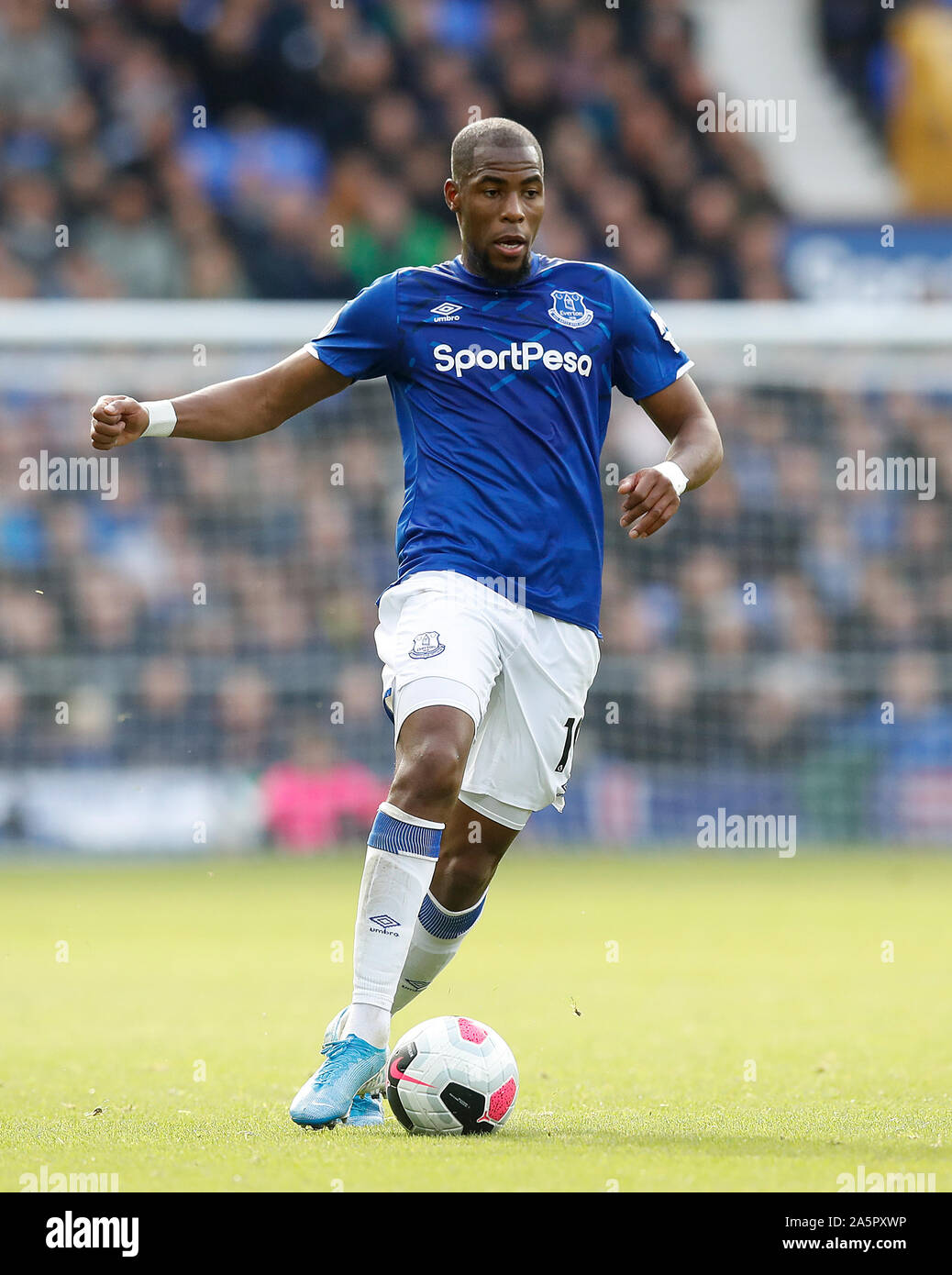 Djibril sidibe of everton hi-res stock photography and images - Alamy