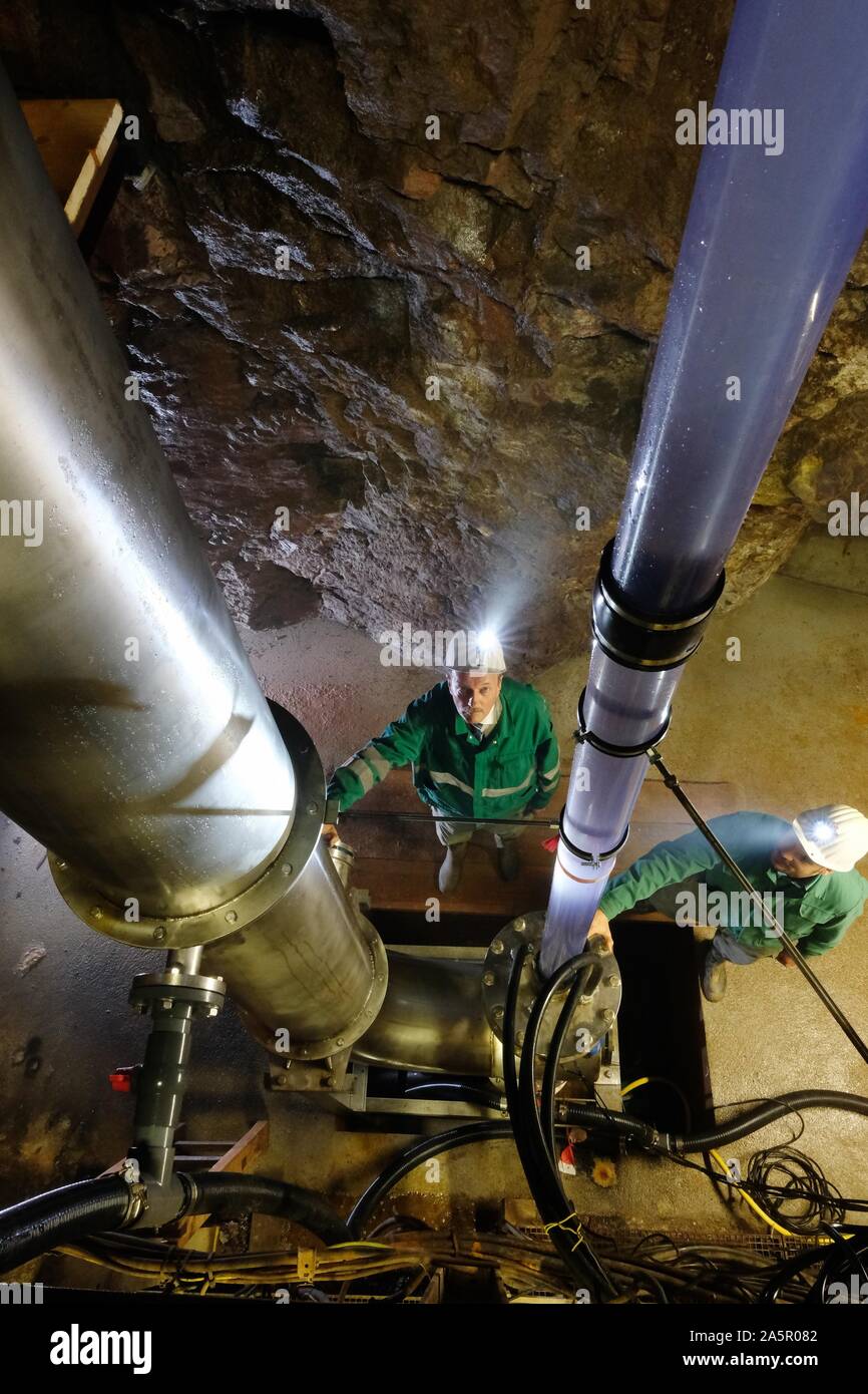 High pressure water jets hi-res stock photography and images - Alamy