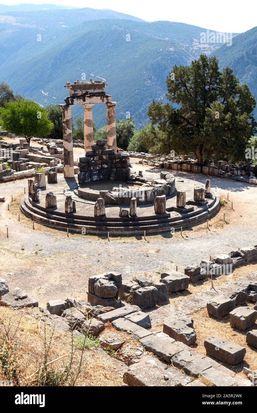 Ancient greek tholos hi-res stock photography and images - Alamy