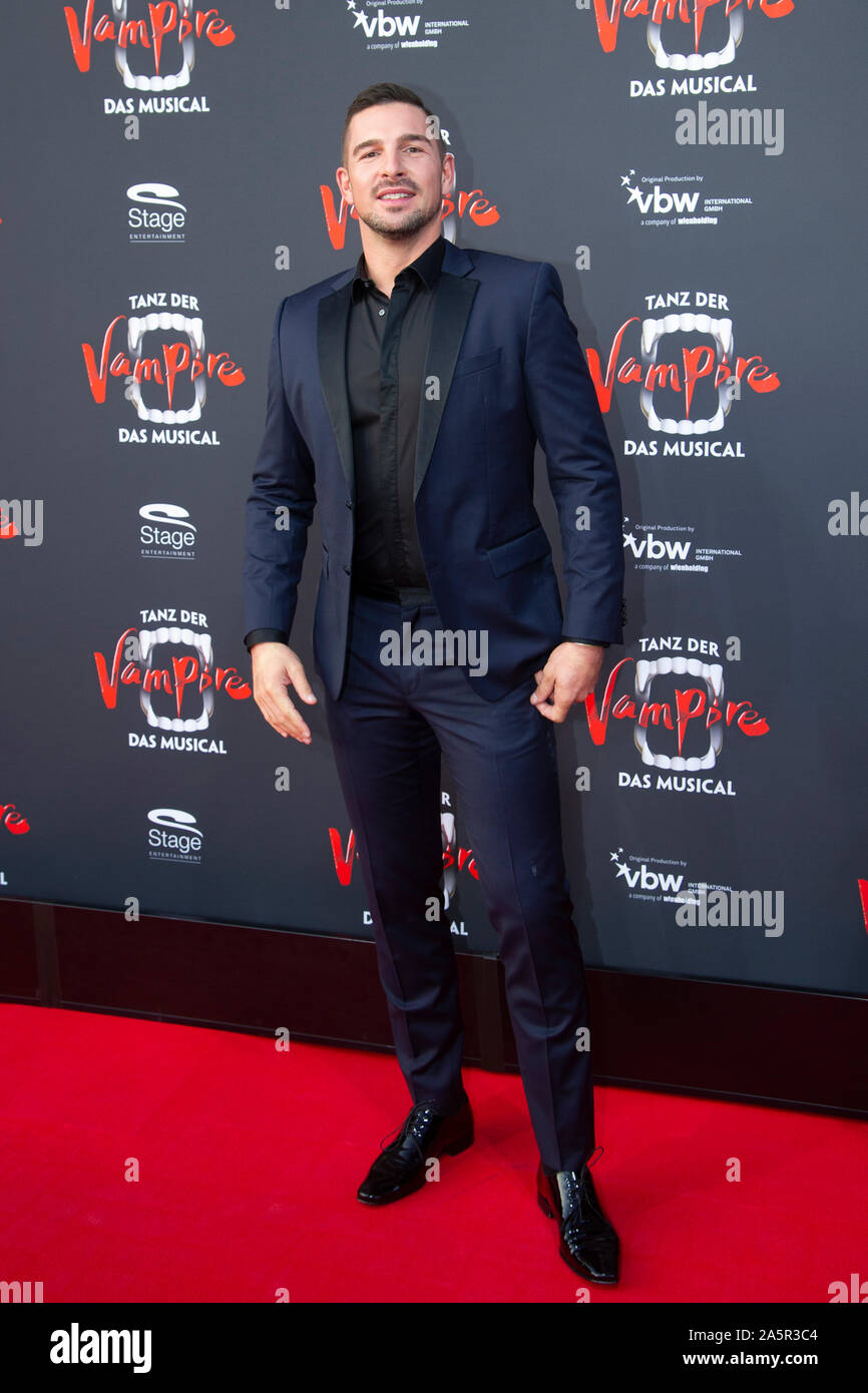 Benjamin PIWKO, actor, red carpet, Red Carpet Show, premiere of the ...