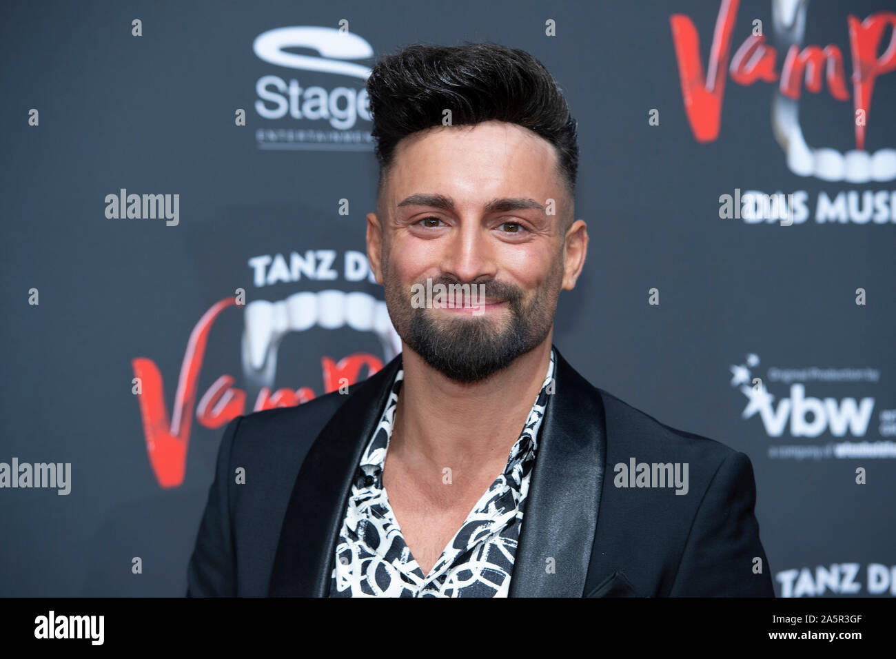 Fabiano CARROZZO, docu-soap performer, the Bachelorette, Red Carpet ...