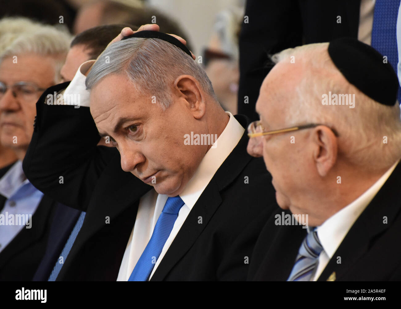 Jerusalem, Israel. 22nd Oct, 2019. (L) Israeli Prime Minister Benjamin ...