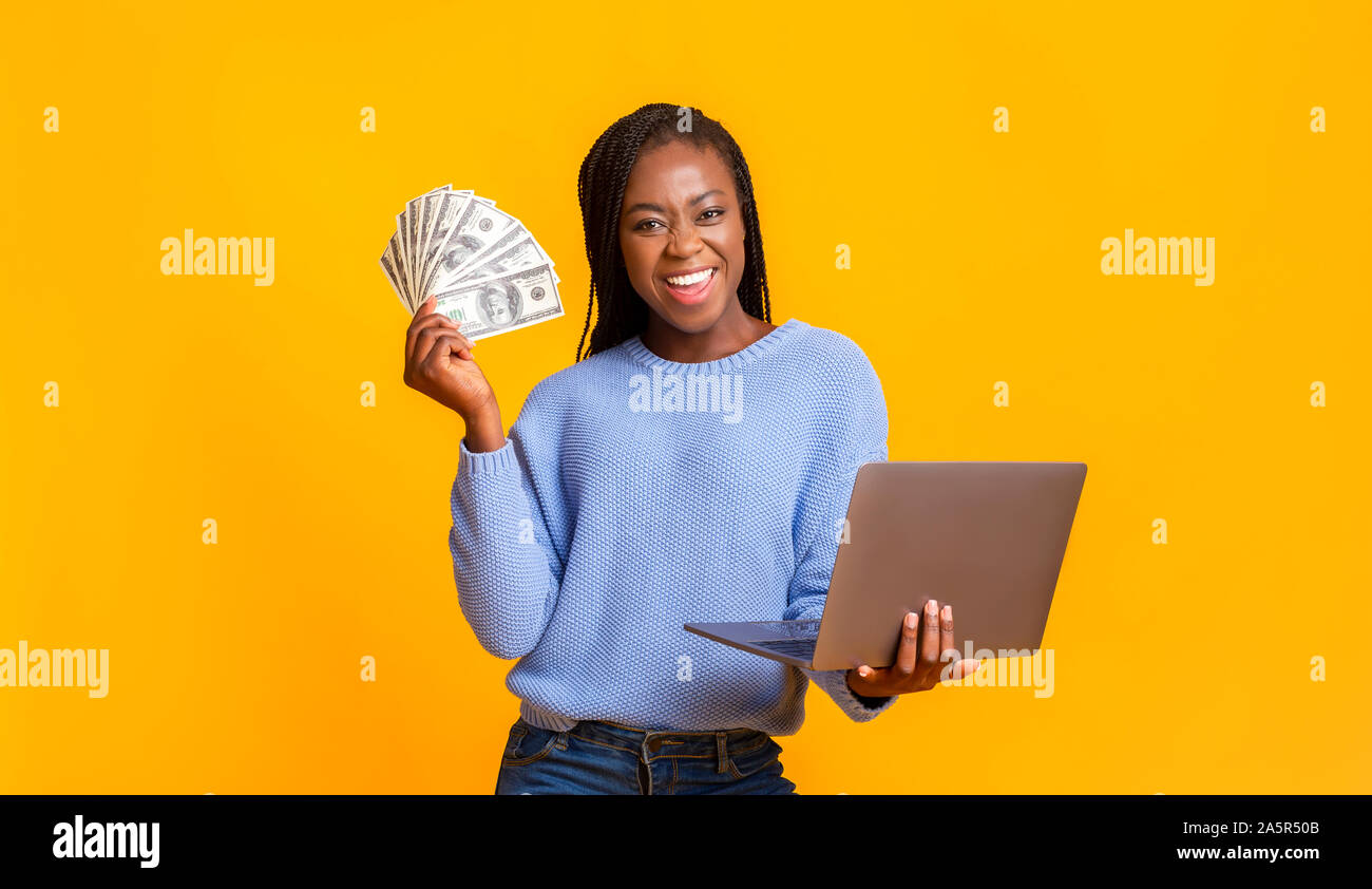 Earn money using computer hi-res stock photography and images - Alamy