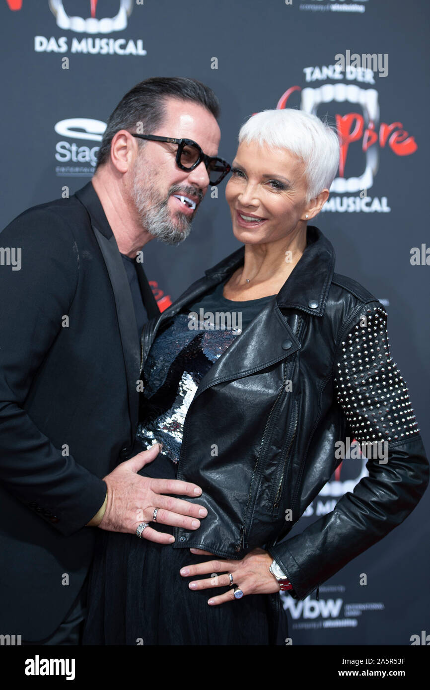 Alex and Britt JOLIG, Red Carpet, Red Carpet Show, premiere of the ...