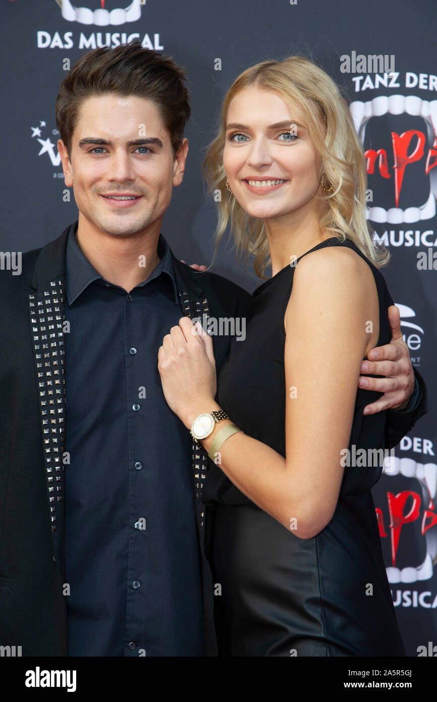 Dominik BRUNTNER, Mister Germany, Girlfriend Jolina Fust, Red Carpet ...