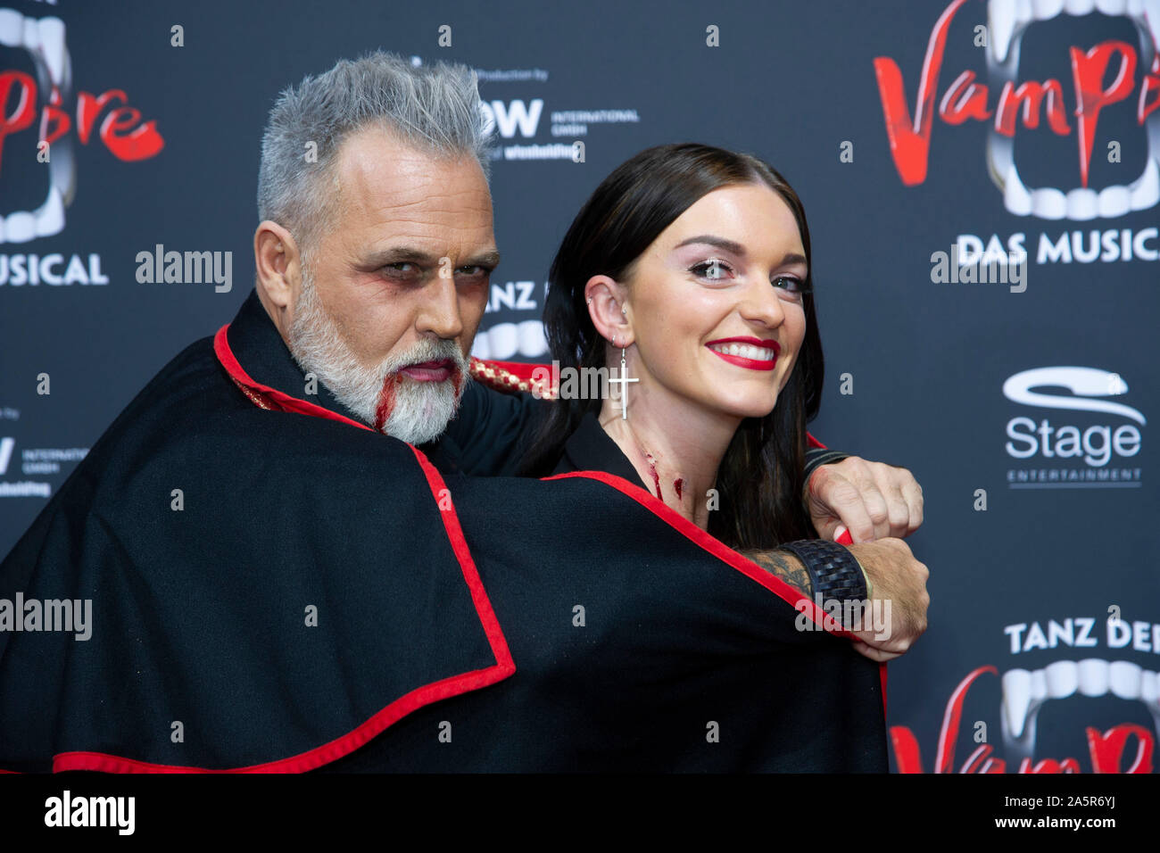 Froonck MATTHEE, Weddingplanner, Alyssa DRICHEL, Singer, Red Carpet ...