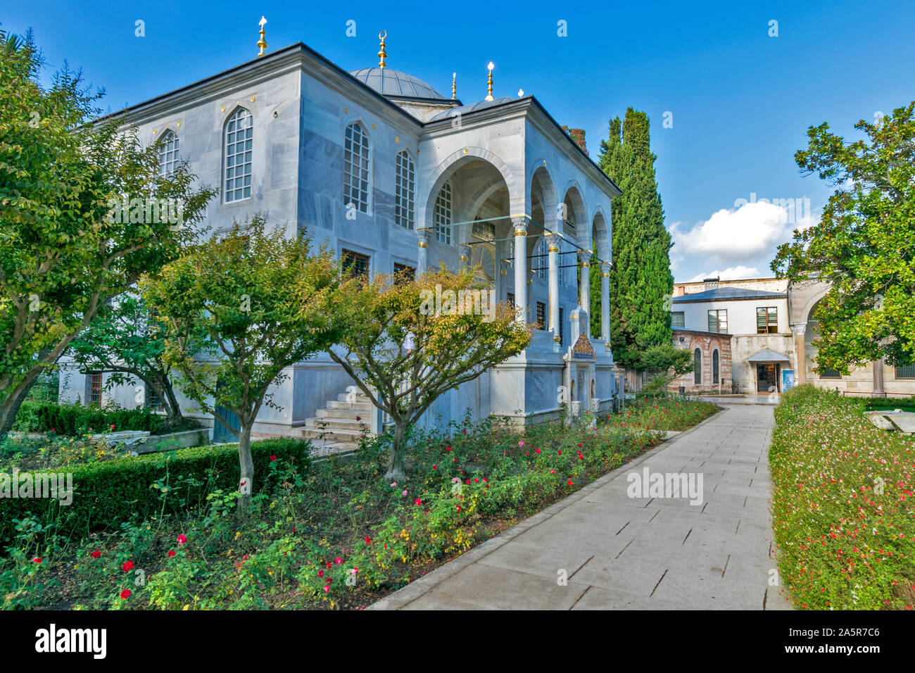 Topkapi palace library hi-res stock photography and images - Alamy
