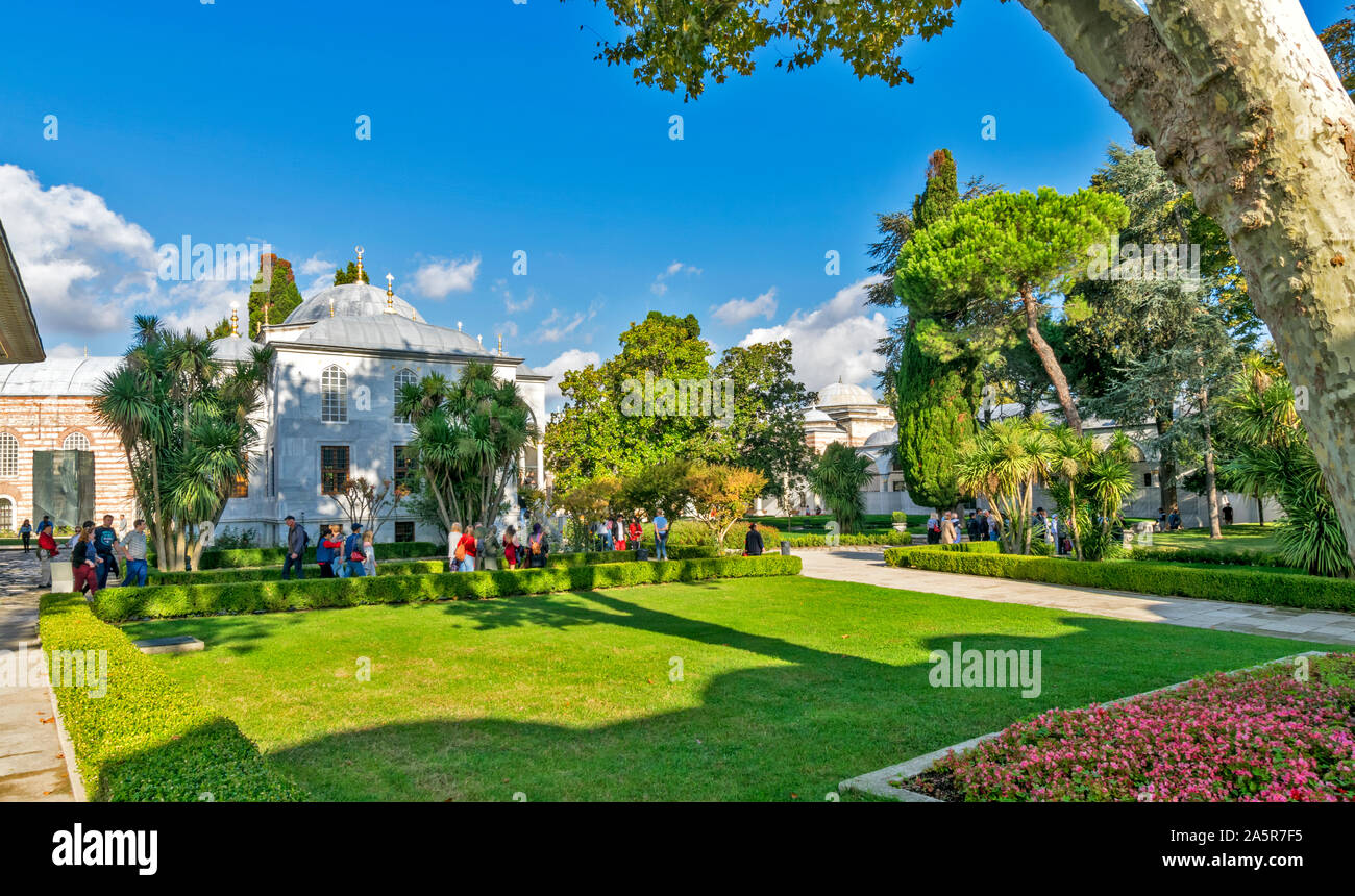 TOPKAPI PALACE TURKEY LAWN TREES AND FLOWERS LOOKING ACROSS TO THE GREY ...