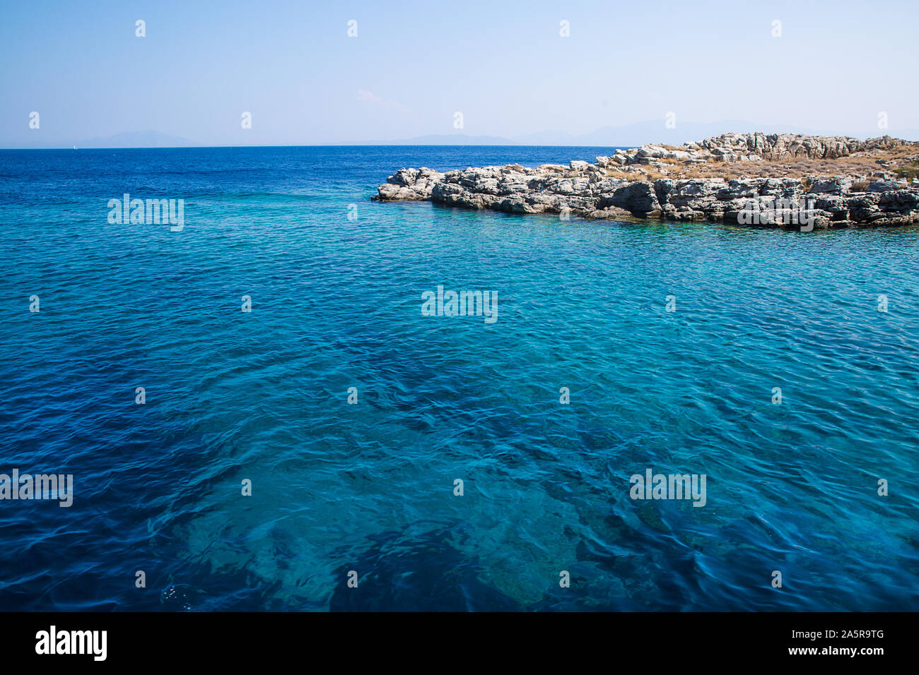 Bright crystal hi-res stock photography and images - Alamy