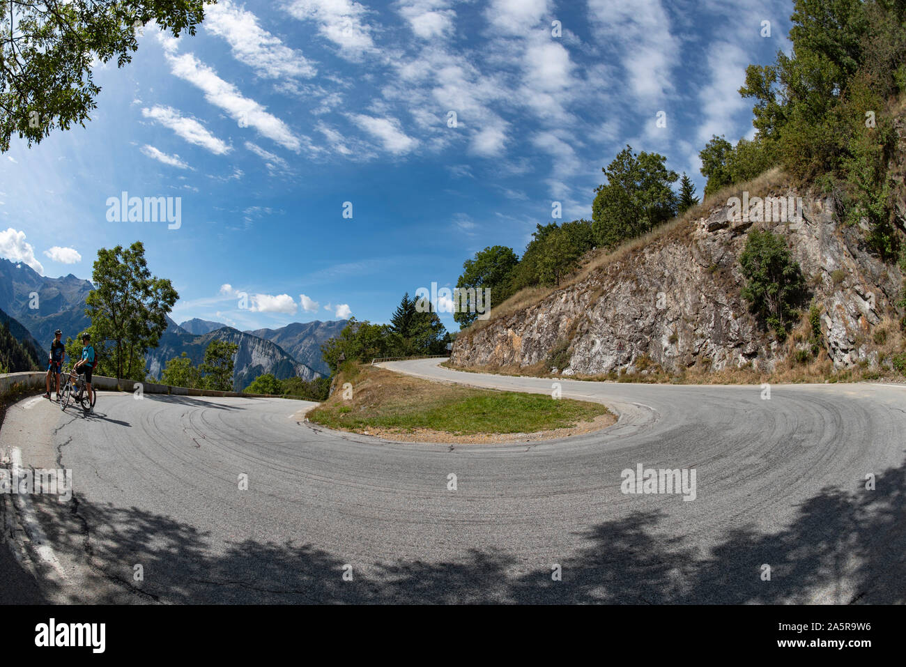 Cycling alps hi-res stock photography and images - Alamy