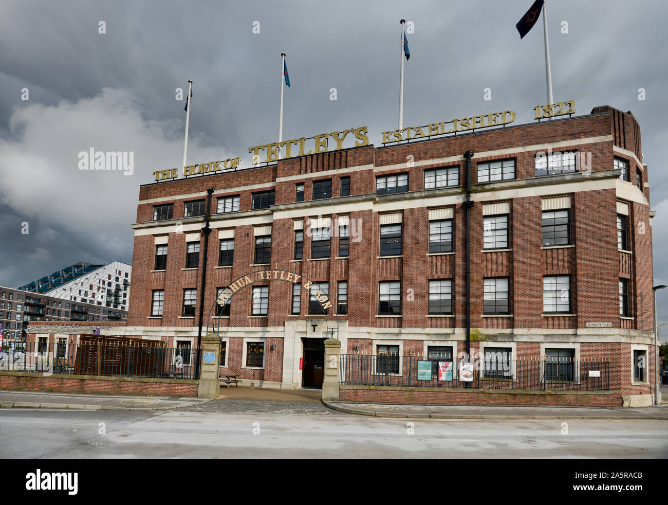 Tetley leeds hi-res stock photography and images - Alamy