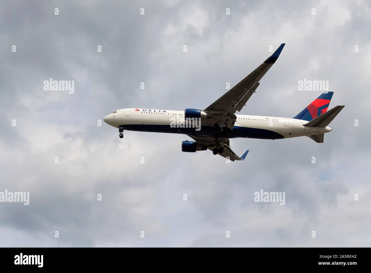 Boeing 767-300 Delta Air Lines Stock Photo - Alamy