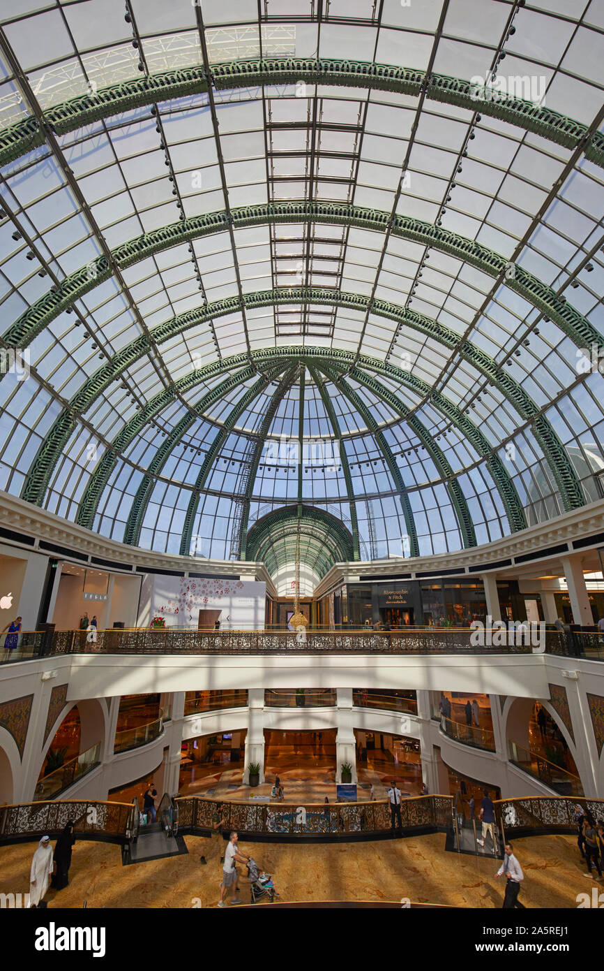 The architecture of the Mall of th Emirates, Dubai, United Arab ...