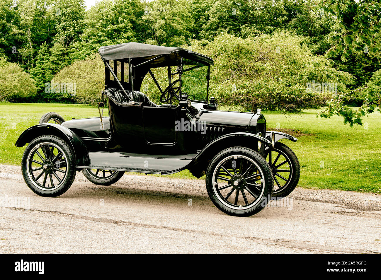 1919 Ford Model T Runabout vintage look Stock Photo - Alamy