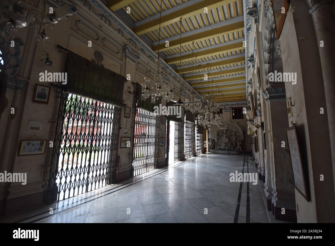 Durga bari hi-res stock photography and images - Alamy