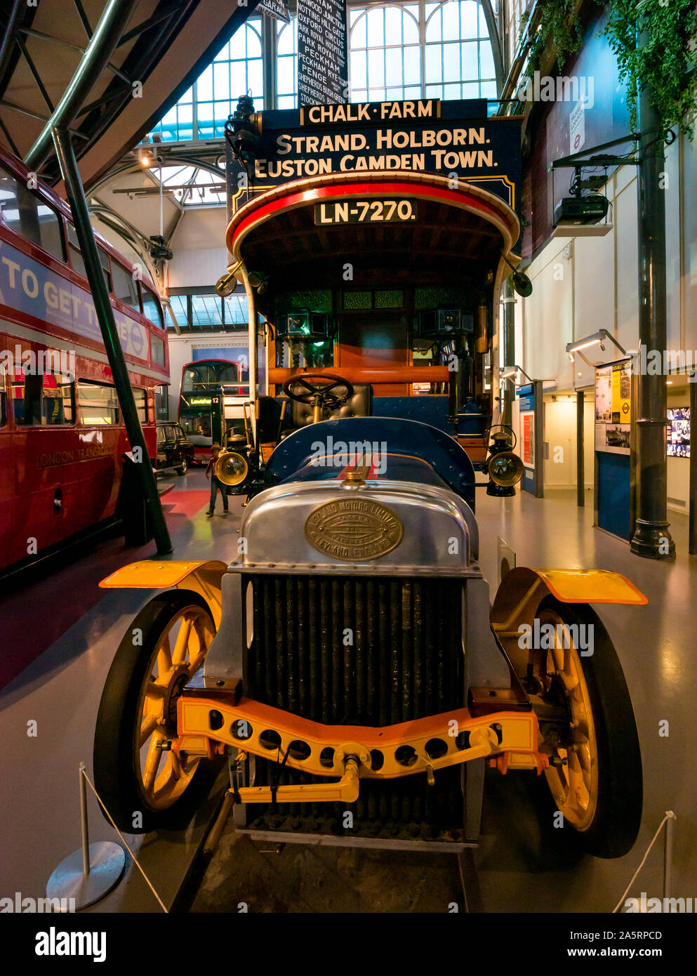 Old Bus England High Resolution Stock Photography and Images - Alamy