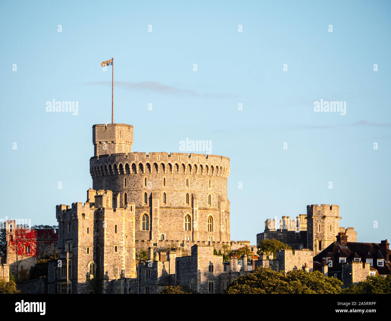 Windsor royal castle hi-res stock photography and images - Alamy