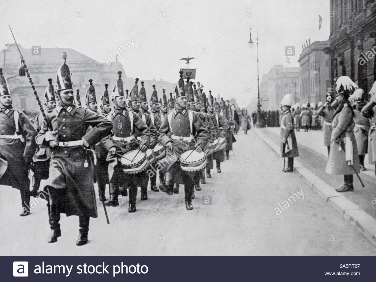 Kaiser wilhelm ii in military uniform hi-res stock photography and ...