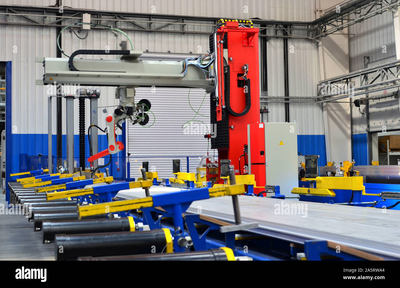 Roboter welding hi-res stock photography and images - Alamy